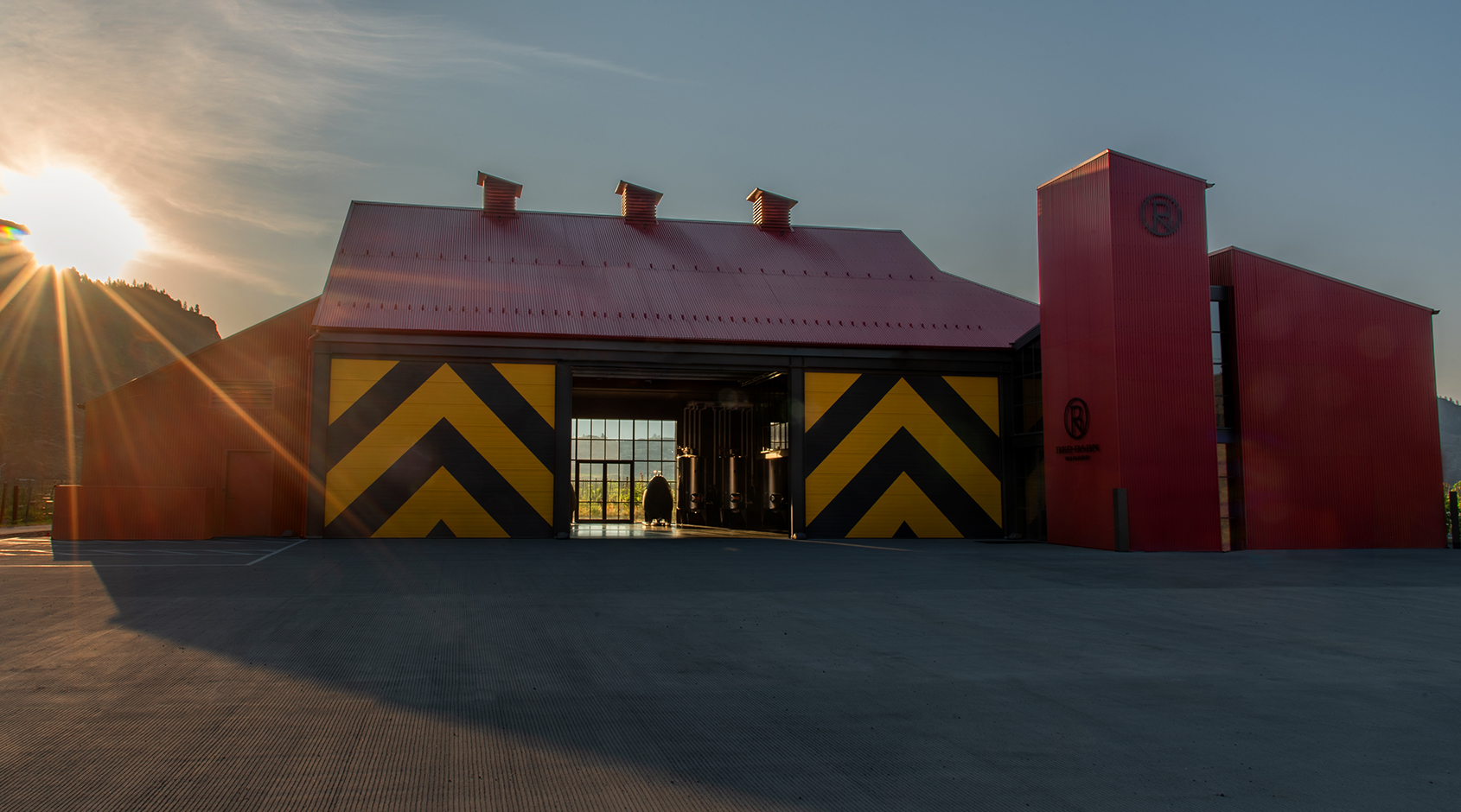 Home - Red Barn Winery